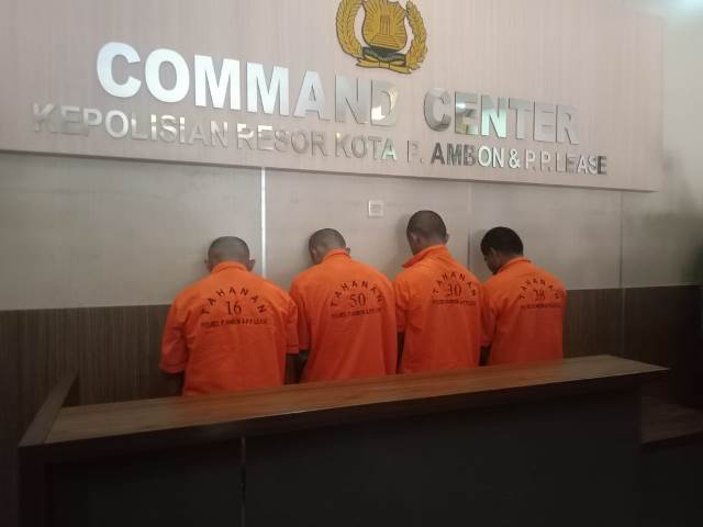 Polisi Ciduk Lima Pelaku Curanmor di Ambon | MalukuTerkini.com Polisi Ciduk Lima Pelaku Curanmor di Ambon | MalukuTerkini.com